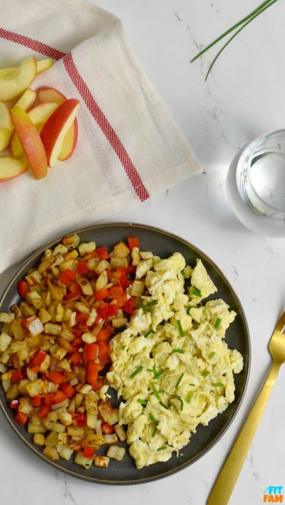 Healthy Breakfast Scramble - That Fit Fam